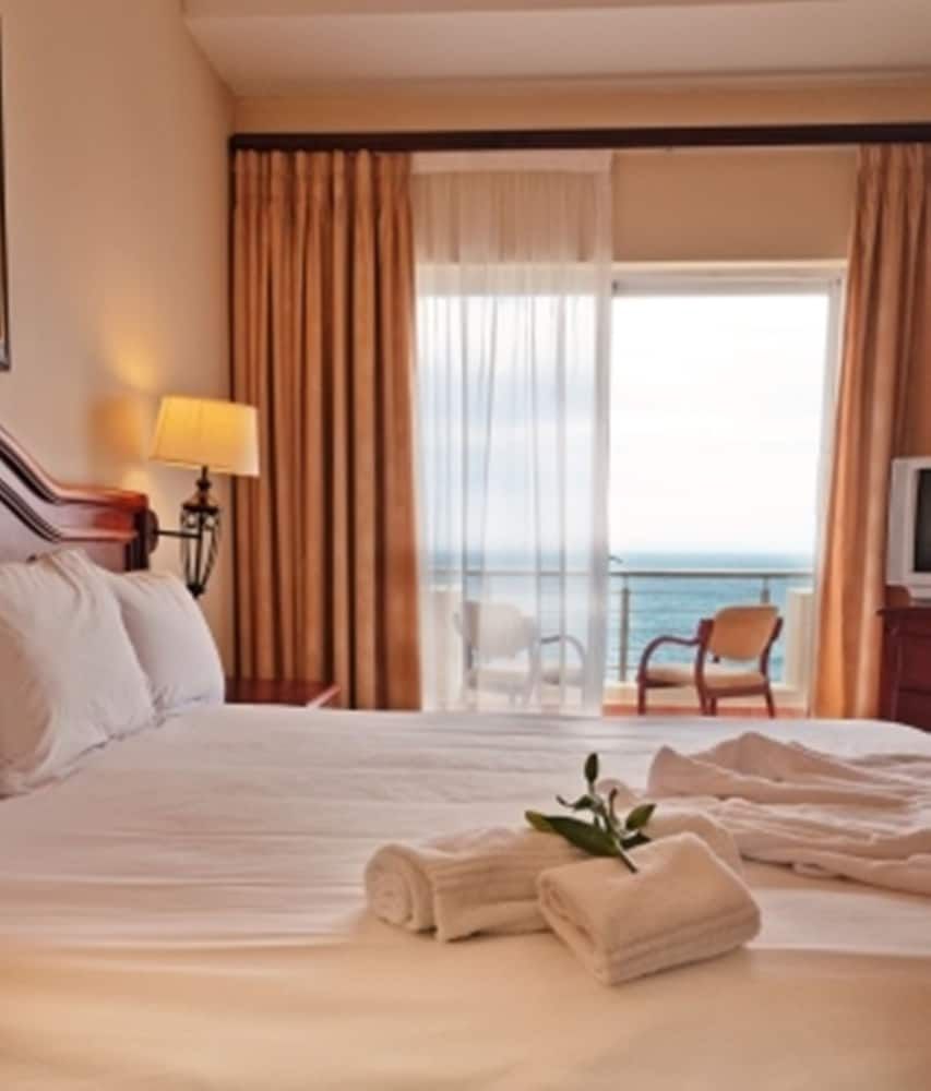 Premier Hotel Regent East London - Hotel Price, Reviews, Photos ...