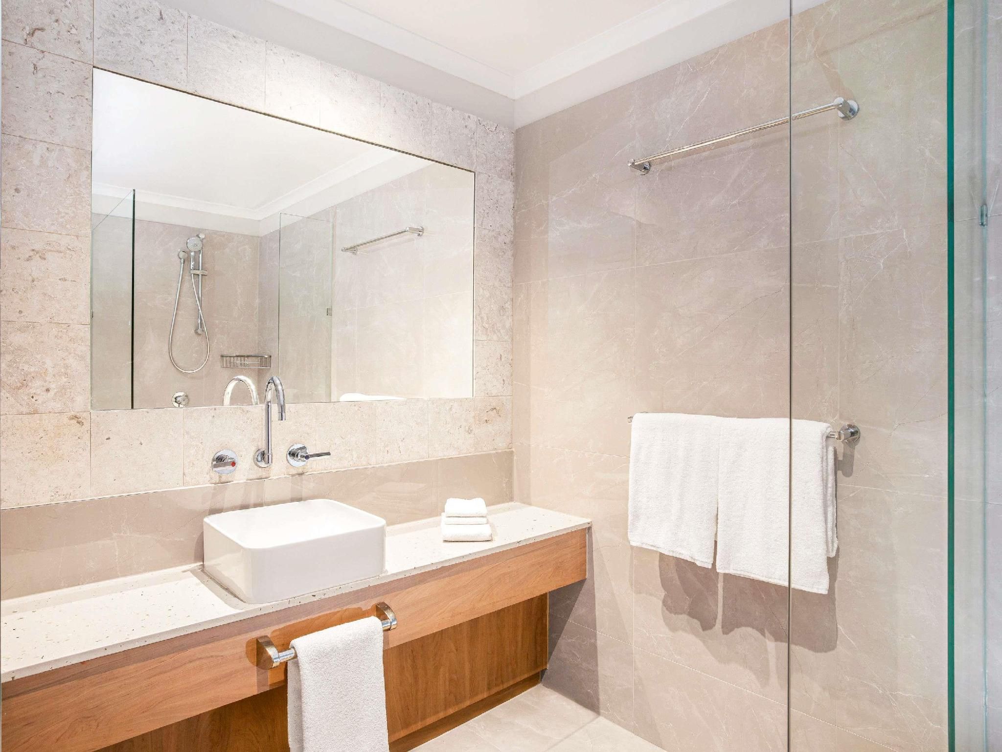 Mantra Heritage Port Douglas - Hotel Price, Reviews, Photos | Adanione.com