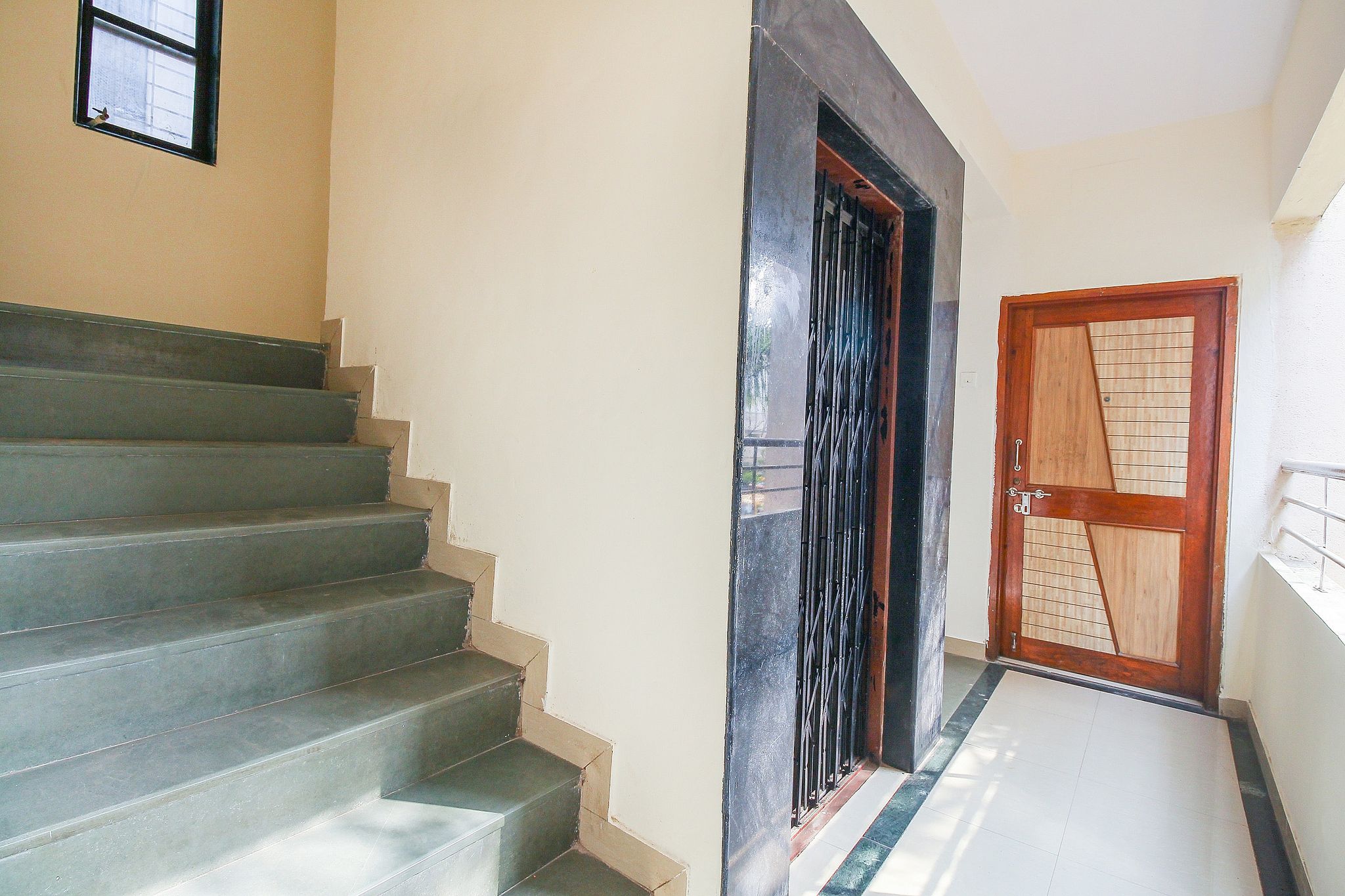 Hotel O Royal Orbit Blue Pune - Hotel Price, Reviews, Photos | Adanione.com