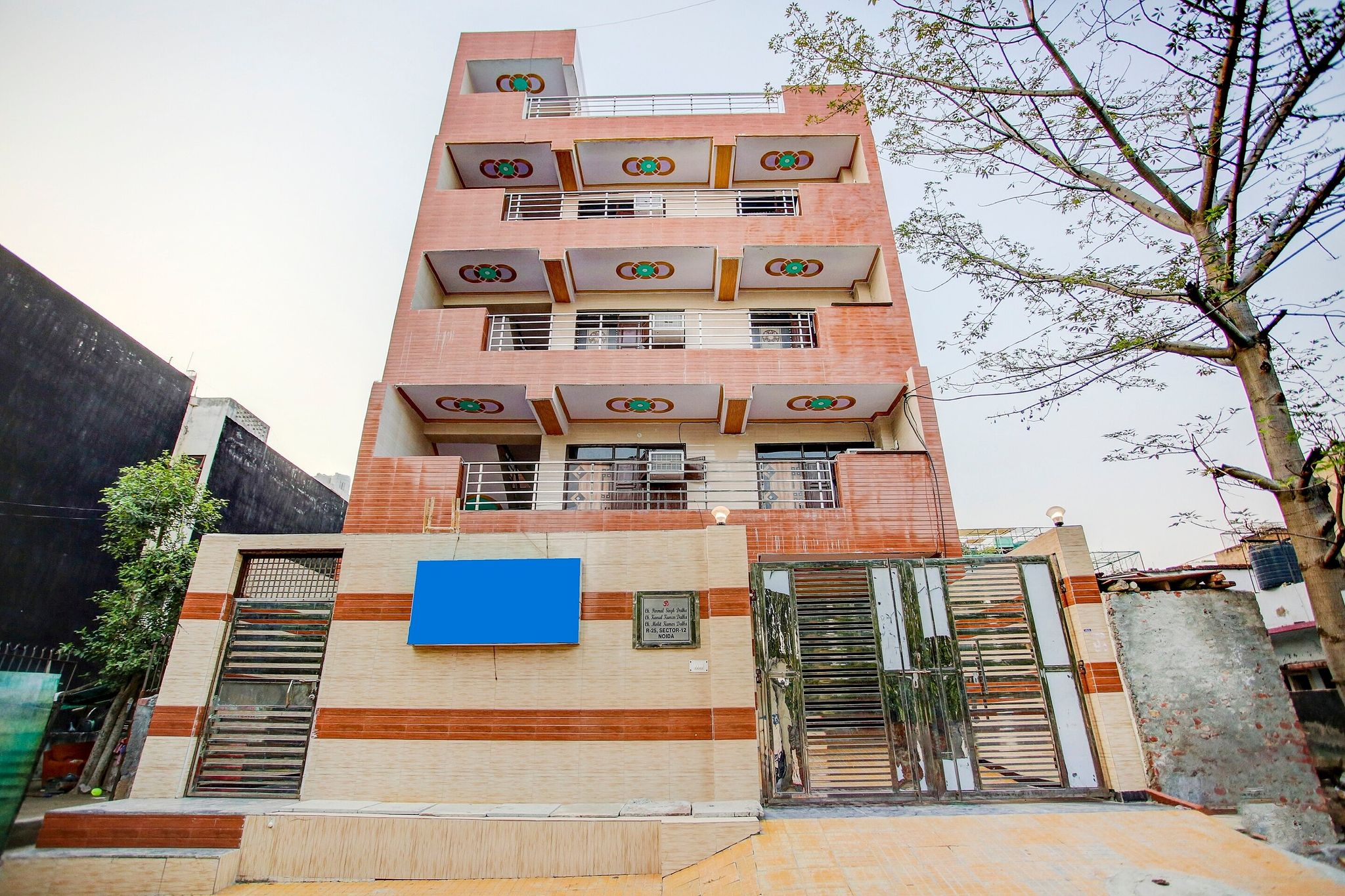 Hotel O DS Palace Noida - Hotel Price, Reviews, Photos | Adanione.com