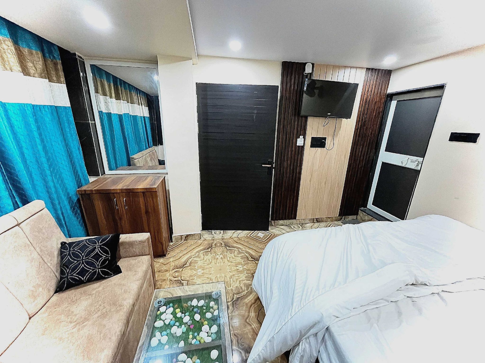 Hotel O town inn Rewa - Hotel Price, Reviews, Photos | Adanione.com