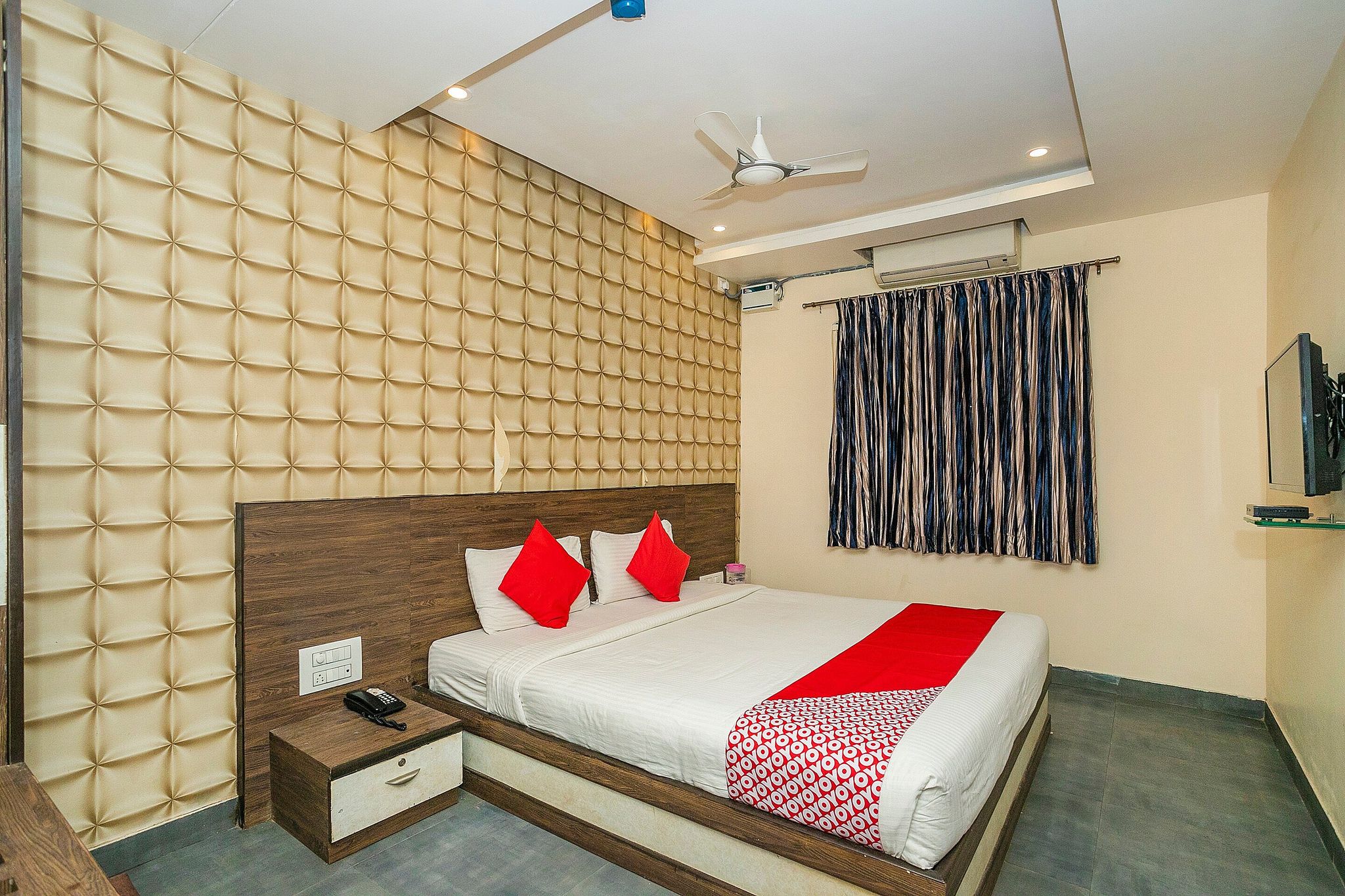 Collection O Indian Suites Near Sitara Restaurant Bangalore - Hotel ...
