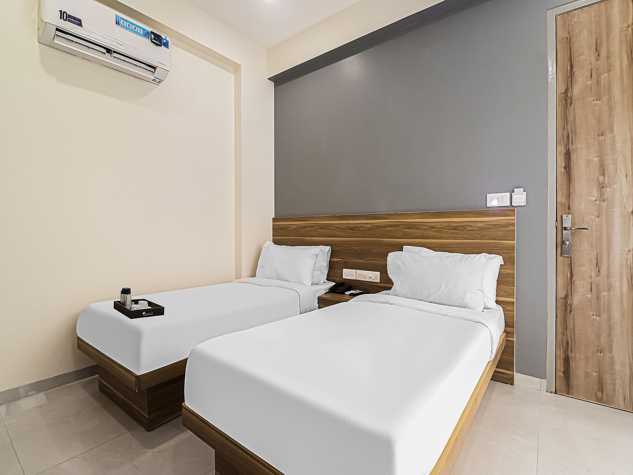 Townhouse Infinity Stays Near Appu Ghar Gurgaon - Hotel Price, Reviews ...
