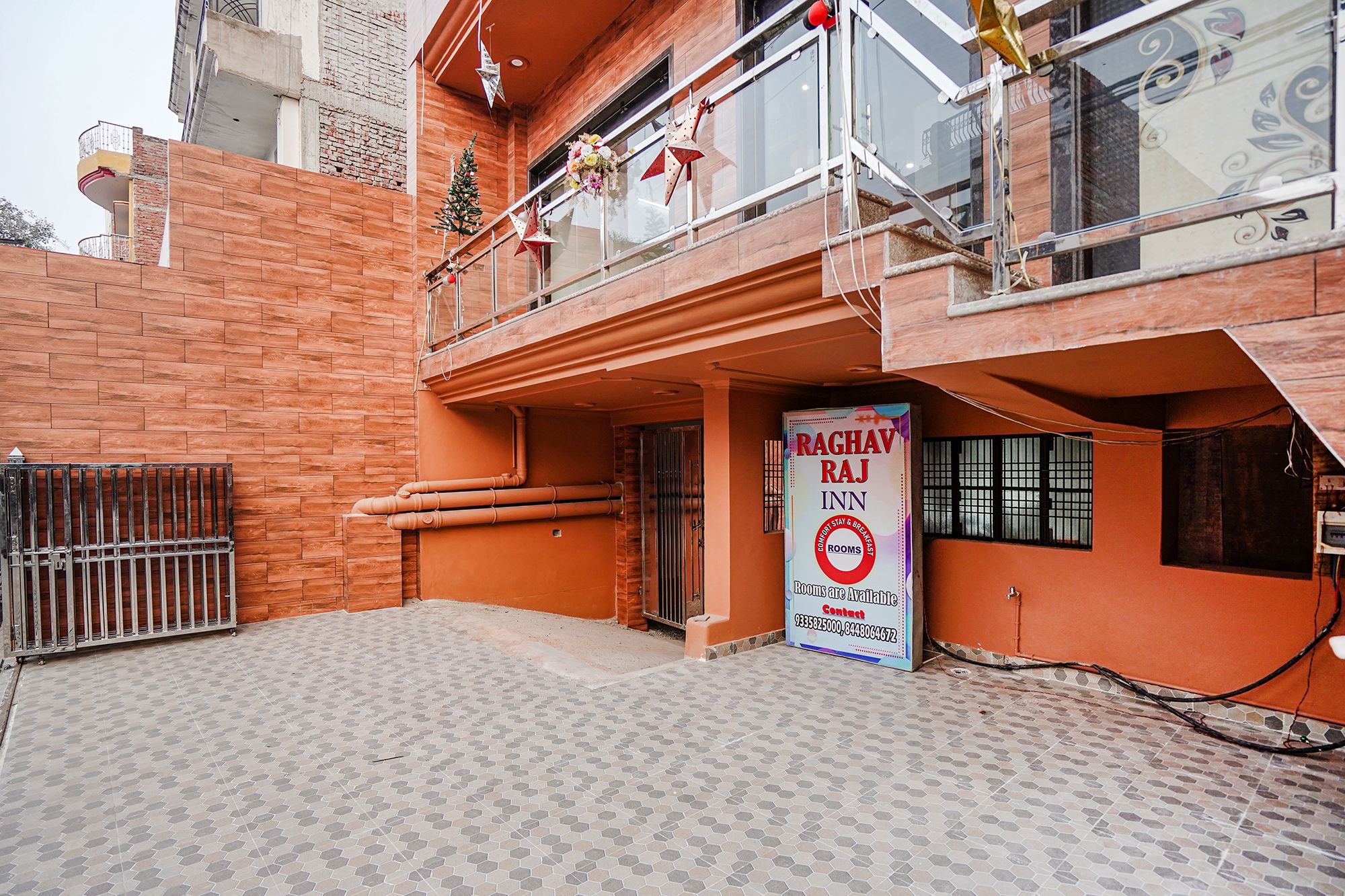 FabHotel Raghav Raj Inn Varanasi - Hotel Price, Reviews, Photos ...