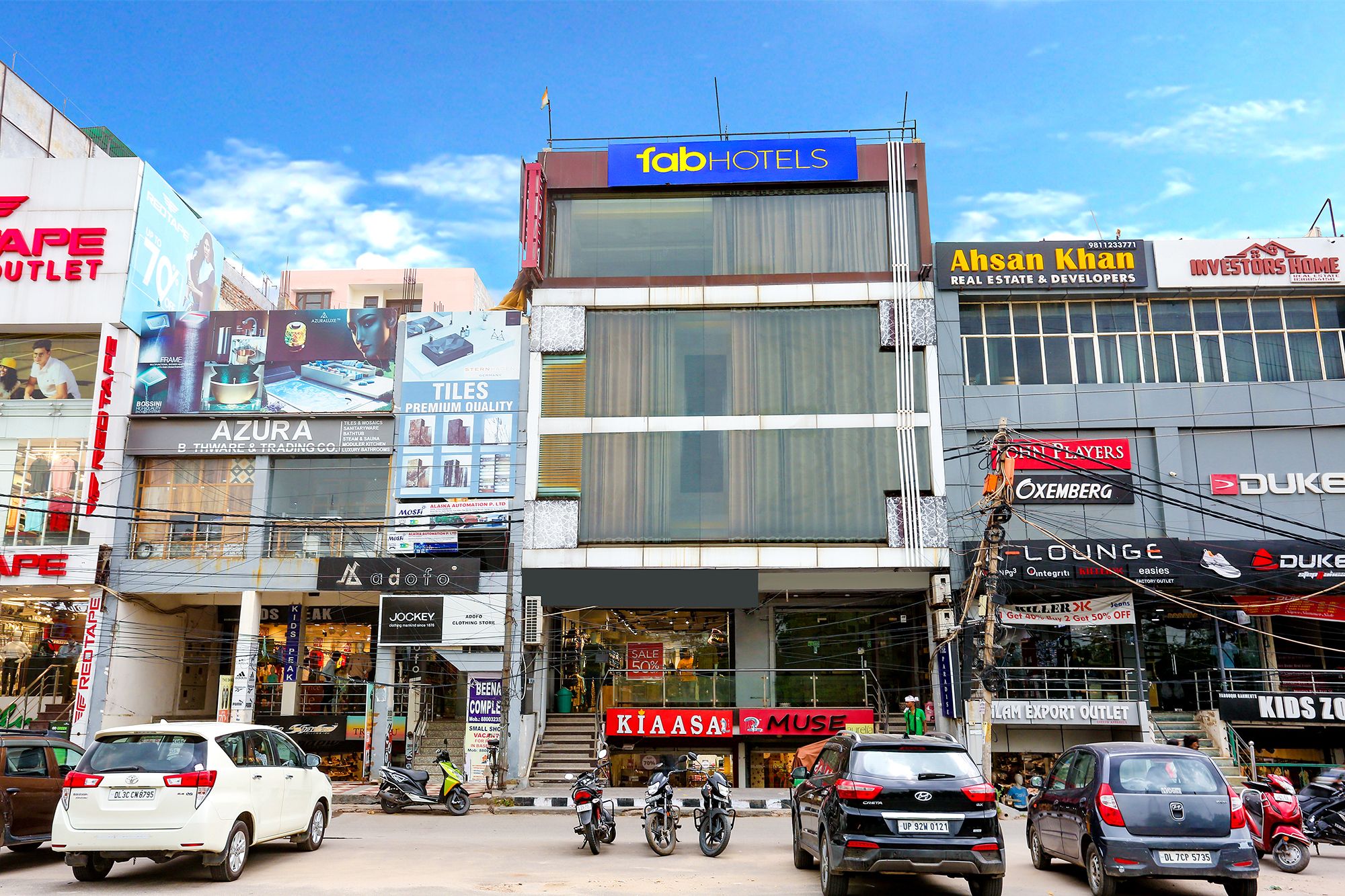 FabExpress The Paradise - Nr Apollo Hospital New Delhi - Hotel Price, Reviews, Photos | Adanione.com