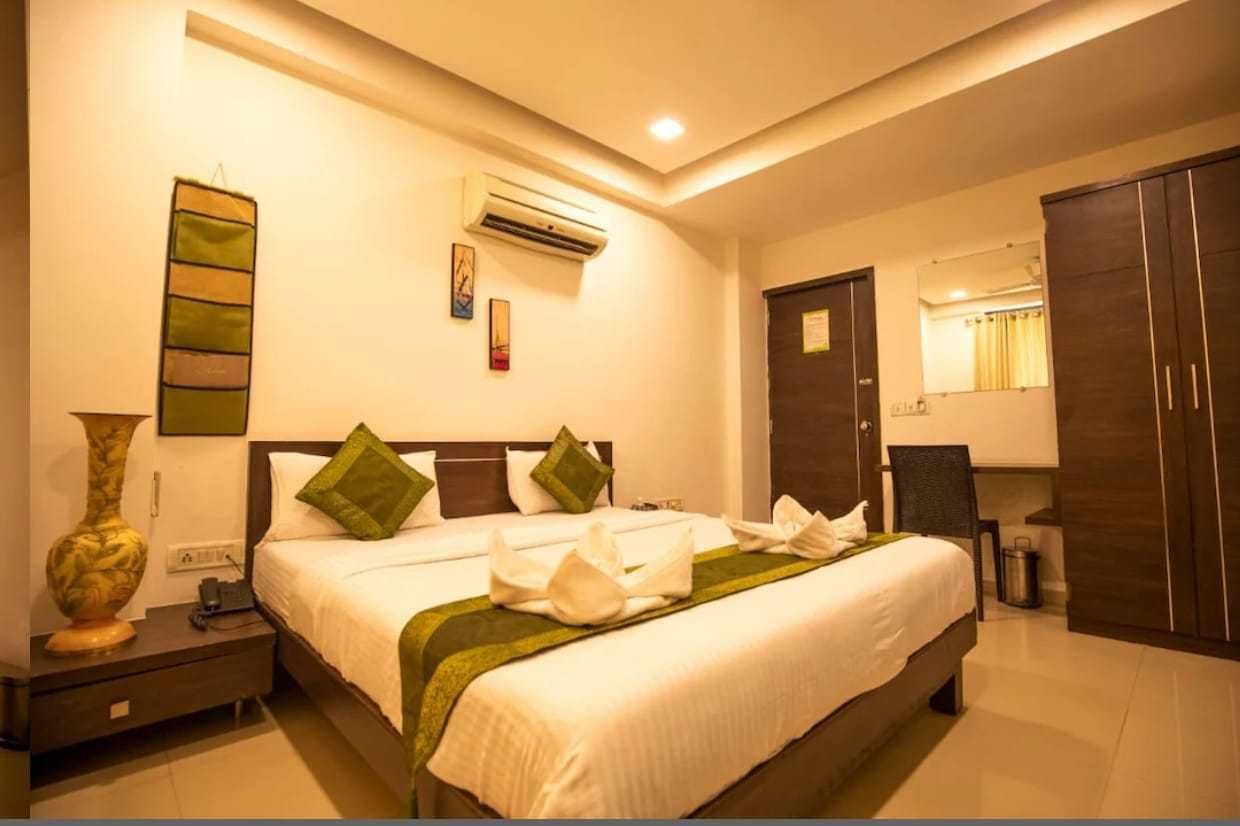 Collection O Mandvi Bus Terminal Formerly Hotel Shraddha Ahmedabad ...