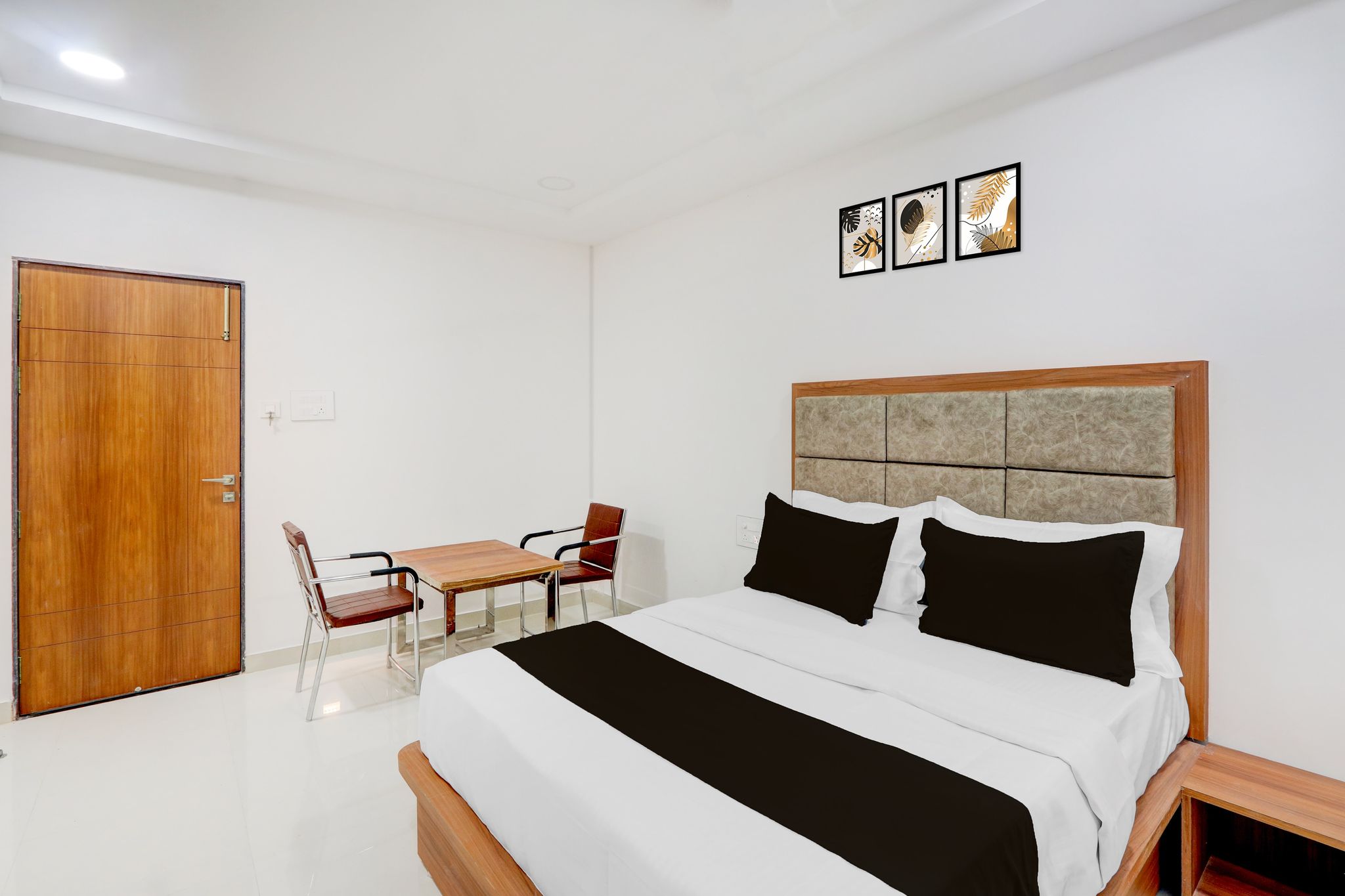 Super Townhouse Oak Public Garden Hanamkonda Formerly Vishnu Grand Warangal - Hotel Price ...