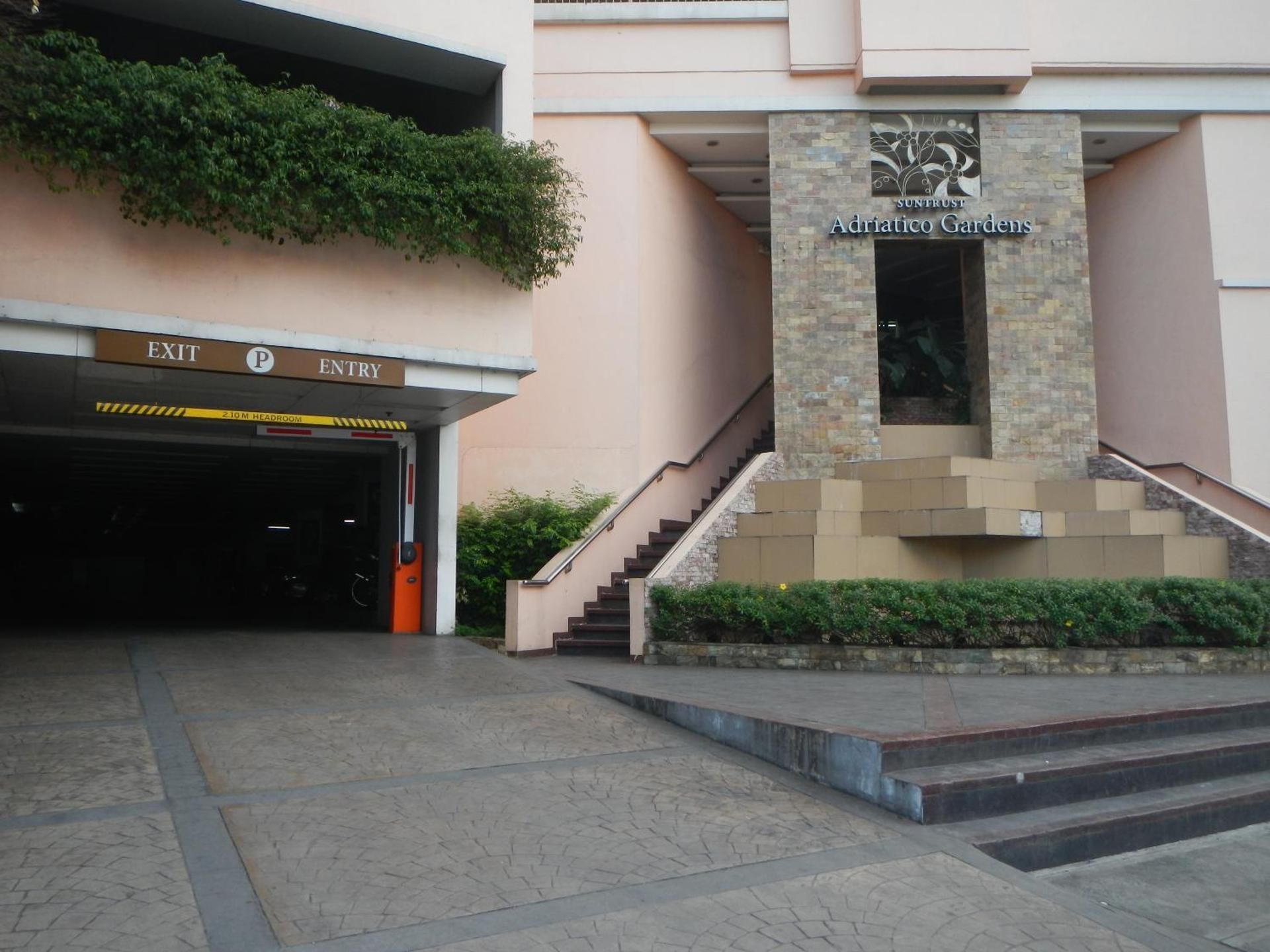 A Homey Place Manila - Hotel Price, Reviews, Photos | Adanione.com