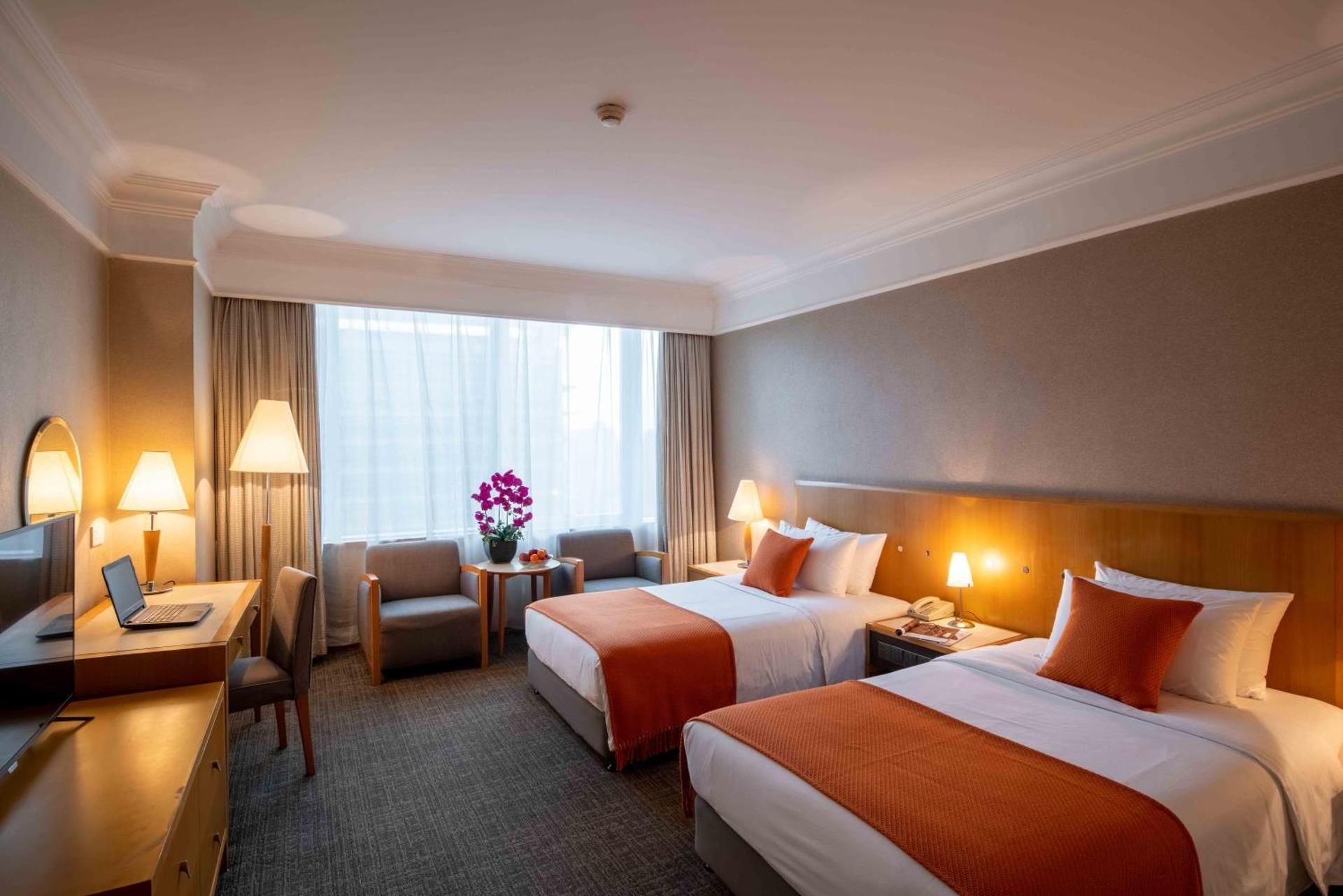Tian Cheng Hotel Jin Jiang Shanghai - Hotel Price, Reviews, Photos ...