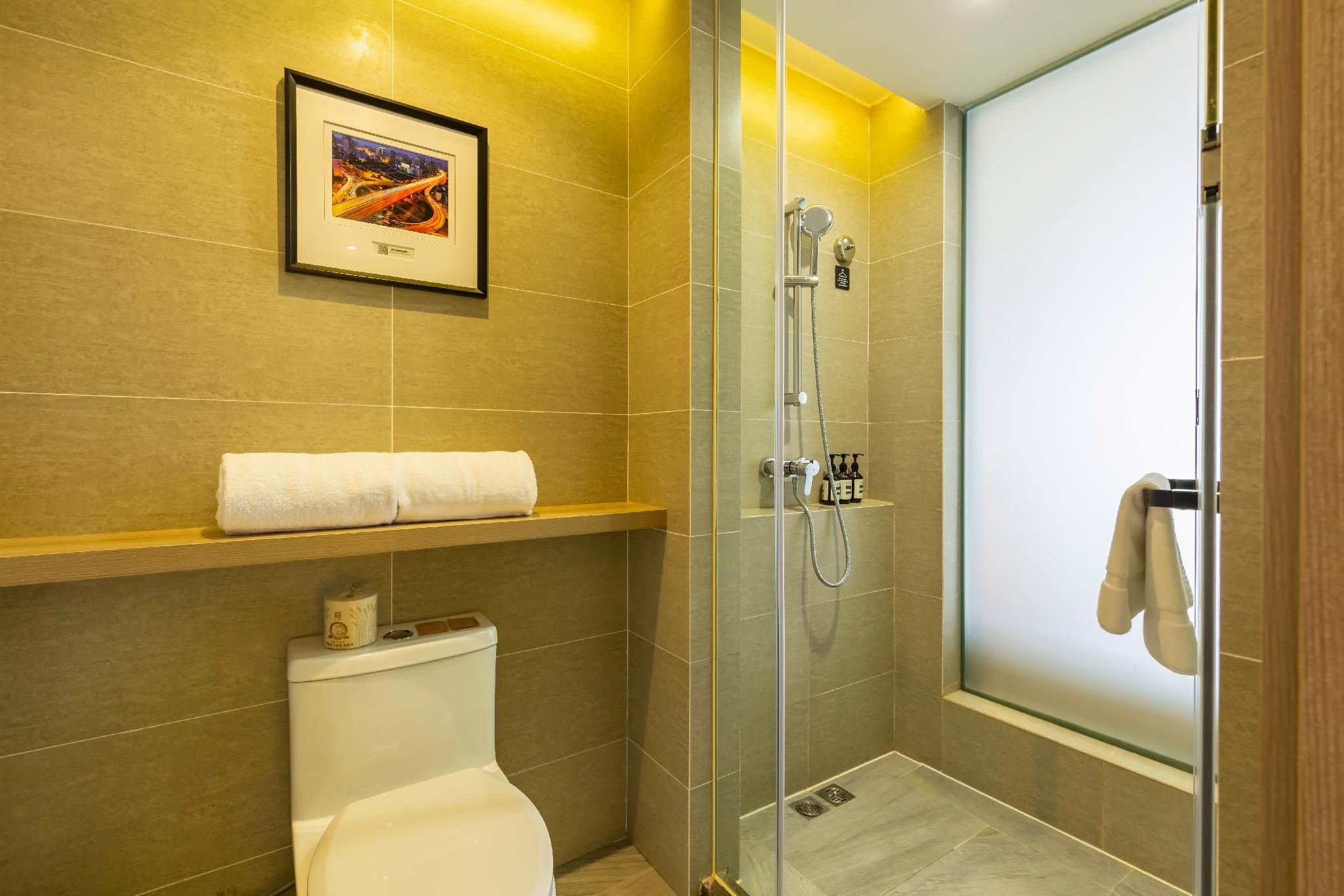 Atour Hotel Pudong Airport Shanghai - Hotel Price, Reviews, Photos ...