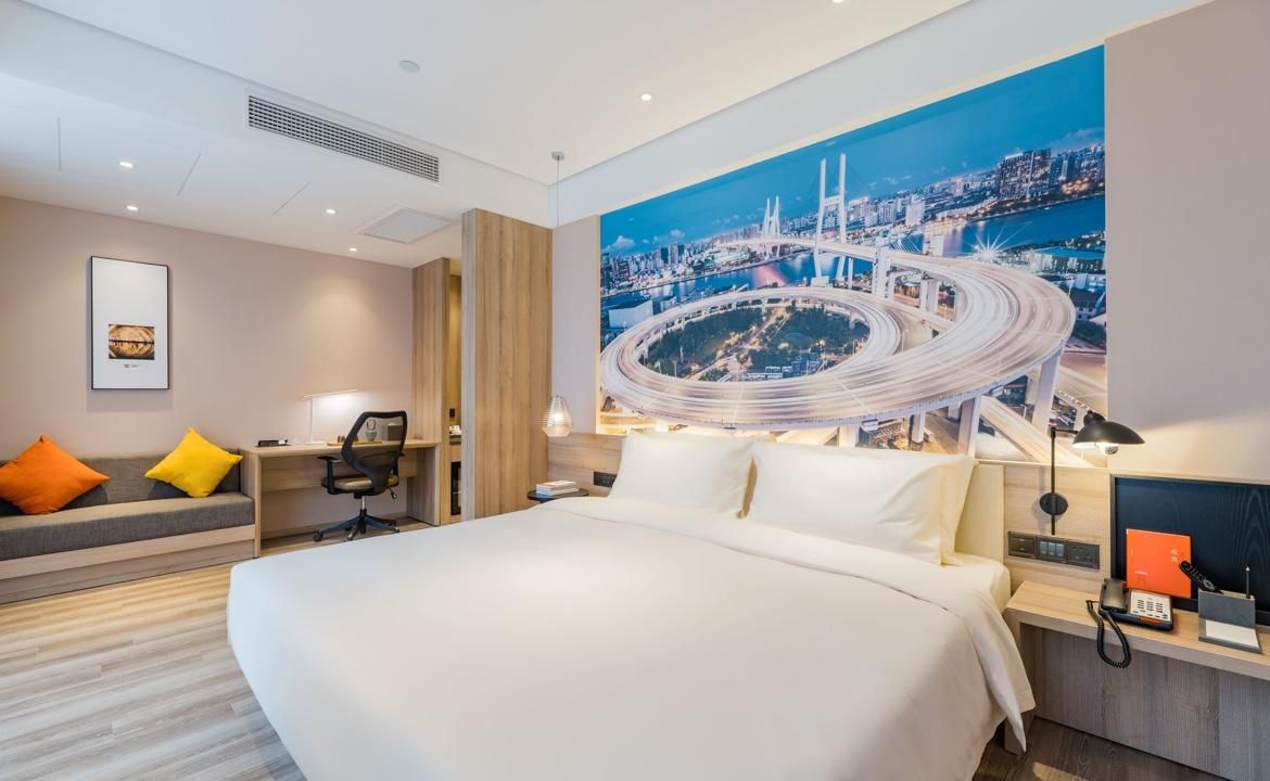 Atour Hotel the Bund Old Pier Shanghai - Hotel Price, Reviews, Photos ...