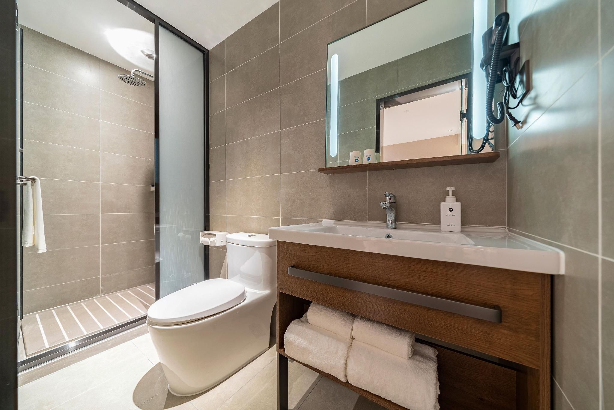 Hanting Hotel Century Avenue Metro Station Shanghai - Hotel Price ...