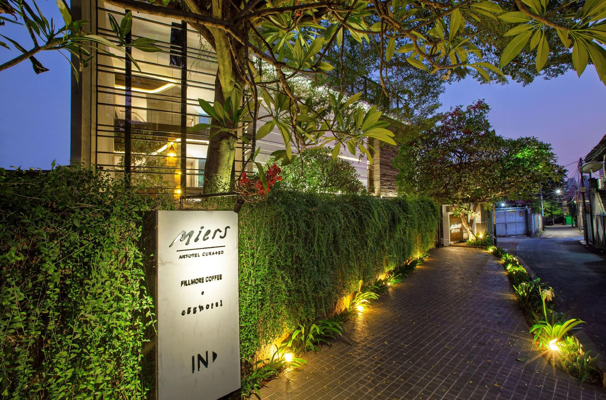 Miers Kuningan, ARTOTEL Curated Jakarta - Hotel Price, Reviews, Photos ...