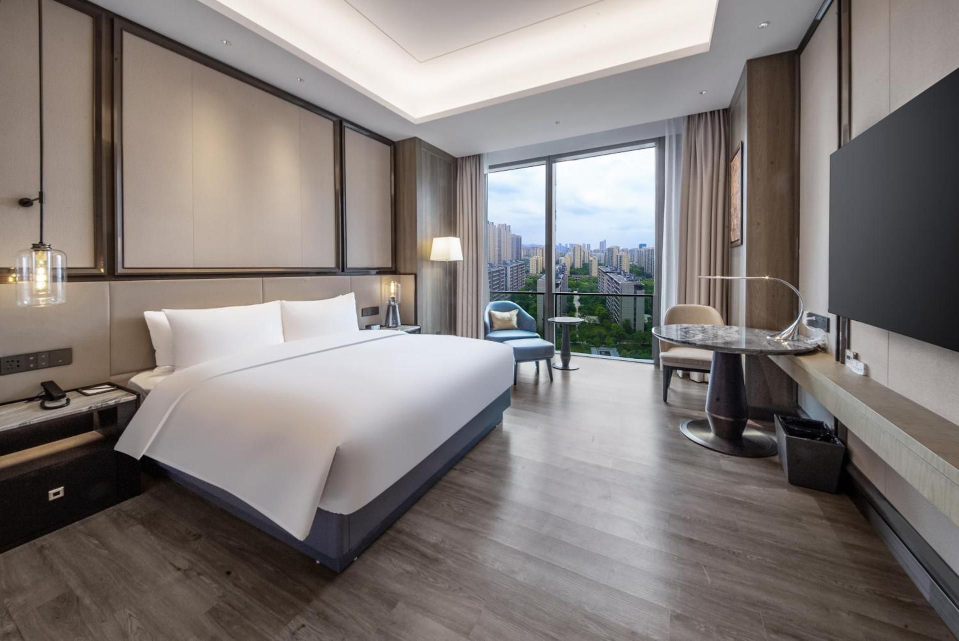 Crowne Plaza Linping By IHG Hangzhou - Hotel Price, Reviews, Photos | Adanione.com