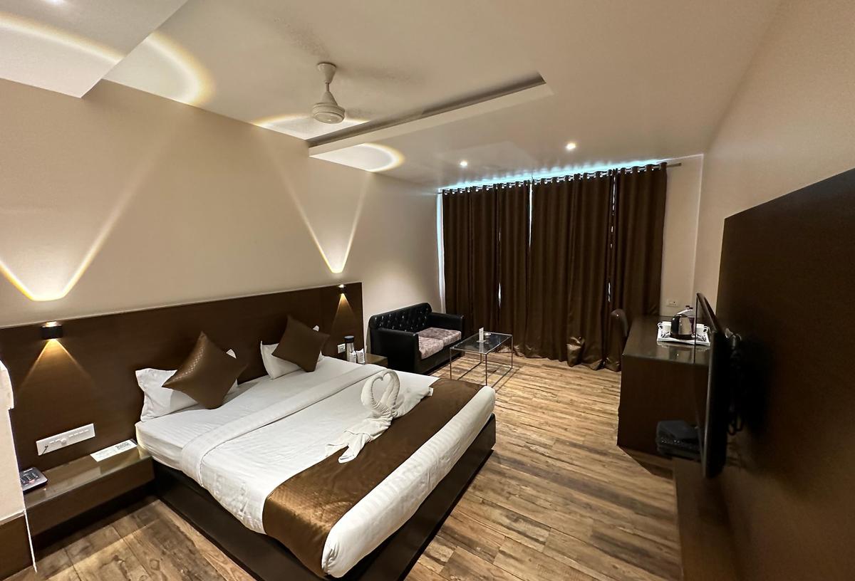 Hotel Atharva Jabsinghpura | Room Rates, Reviews & Photos