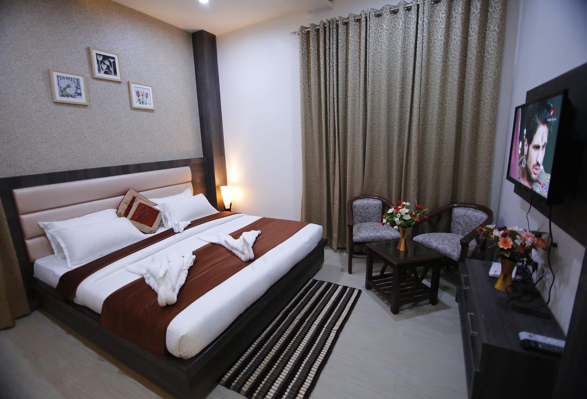 Hotel Galaxy Garravkendra | Room Rates, Reviews & Photos