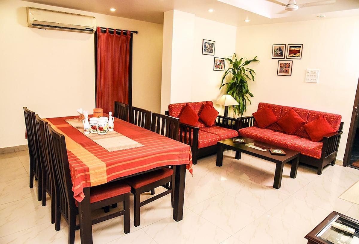 Red Arrow Residency Bhowanipore | Room Rates, Reviews & Photos