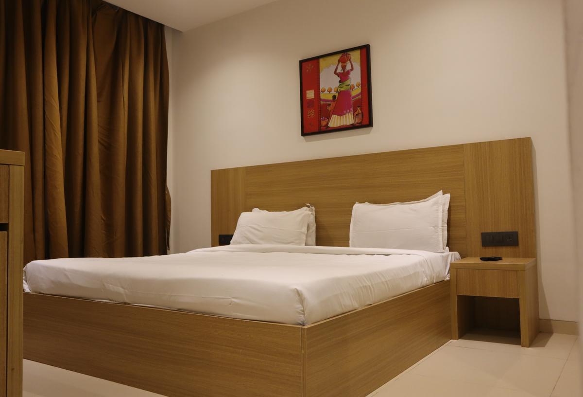 Mountain Shadow Resort Pardevi | Room Rates, Reviews & Photos